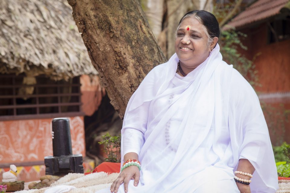 Sri Mata Amritanandamayi: The Revered Hugging Saint - Hindu American ...