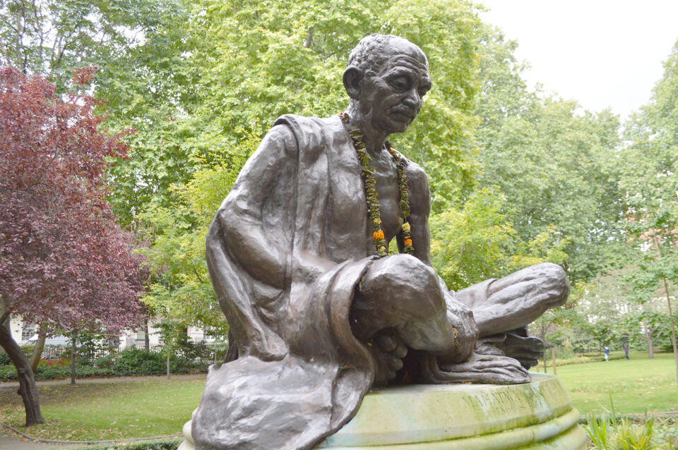 Davis, CA city council vote to re-erect vandalized Gandhi statue, with ...